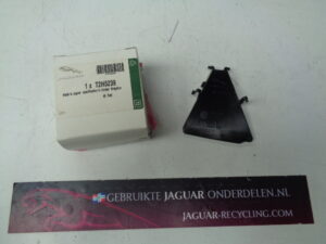 Kapje op voorruit LH XF T2H5239 NEW | GebruikteJaguarOnderdelen.nl